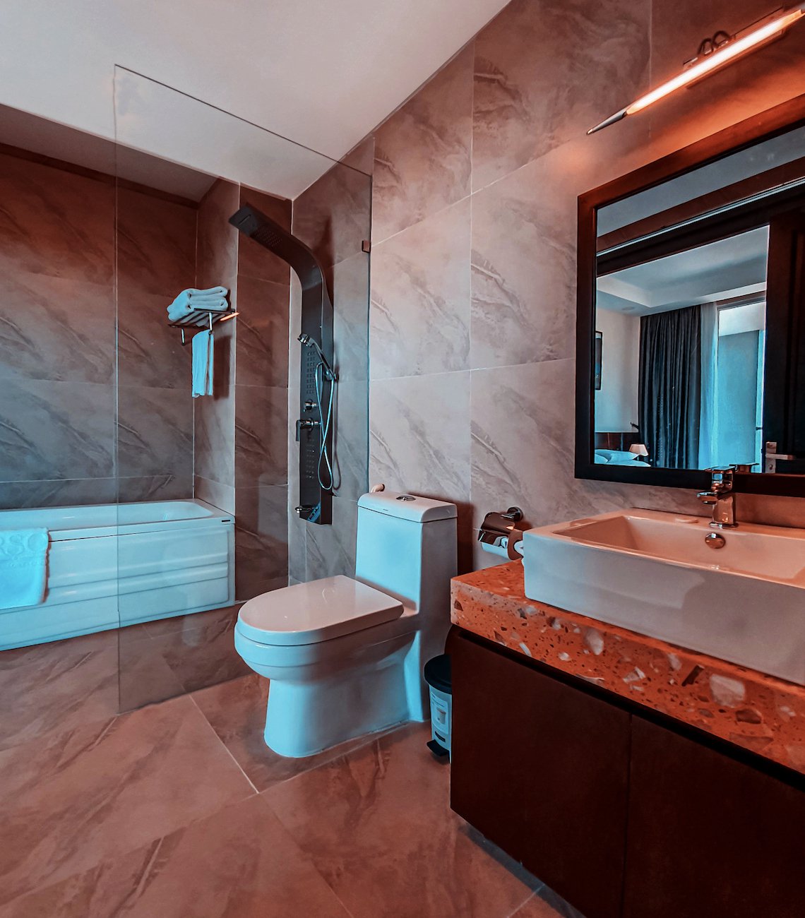 DELUXE OCEAN VIEW KING – Orson Hotel & Resort Côn Đảo